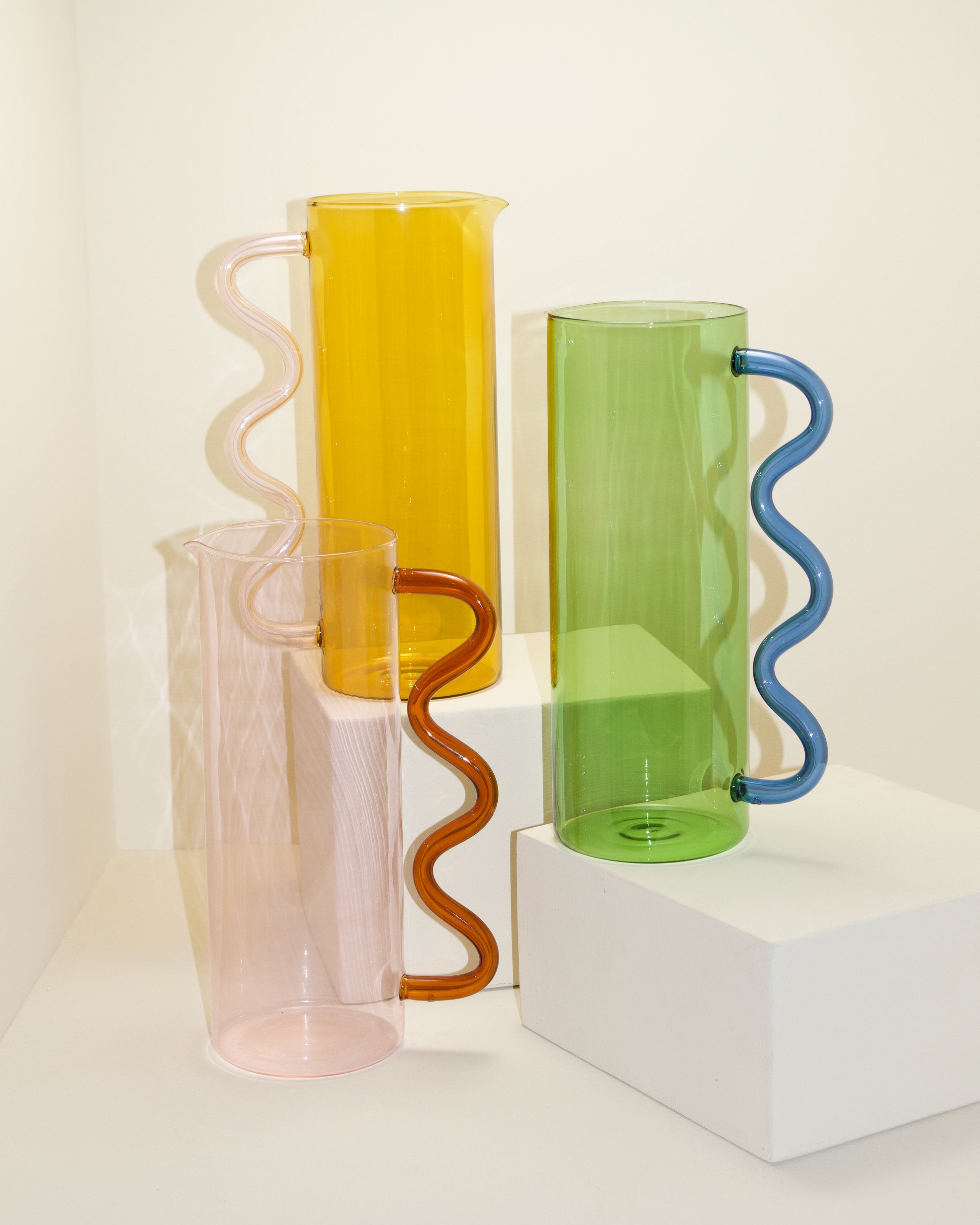 Wave Pitcher – Odd Bird